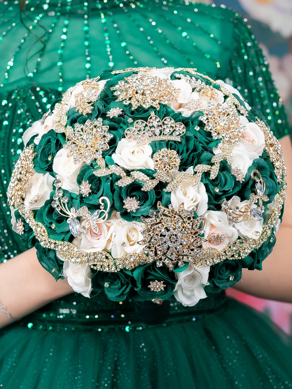 Green with ivory quinceanera bouquet - Buy Green Ramo for quinceanera ...
