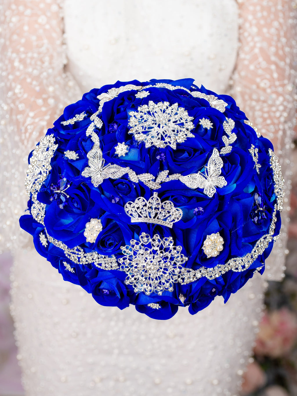 Ramo de quinceañera color azul real plateado | Ramo de quinceañera en ...